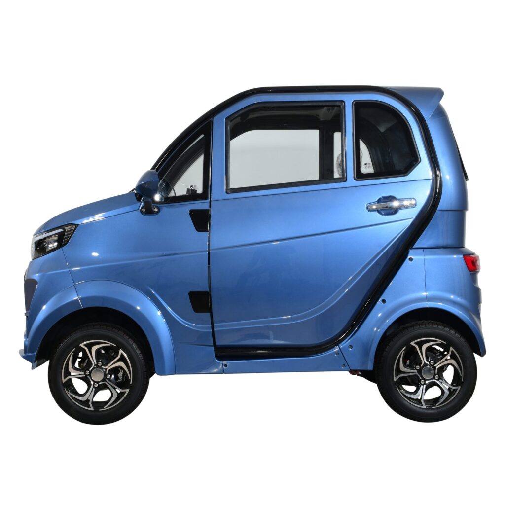 Q Express Fully Enclosed Cabin Scooter - Heavy Duty Mobility